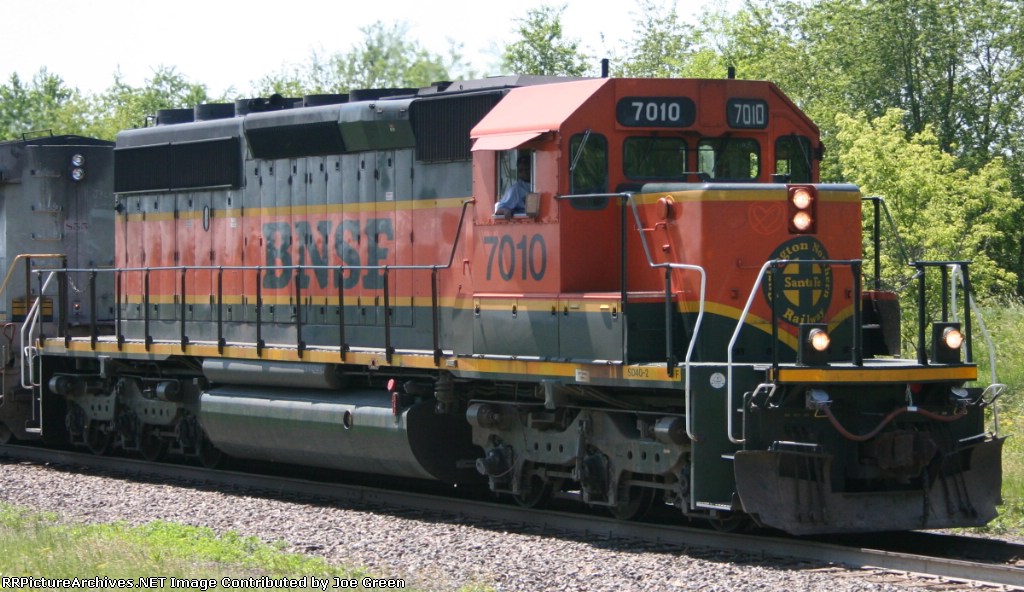 BNSF 7010